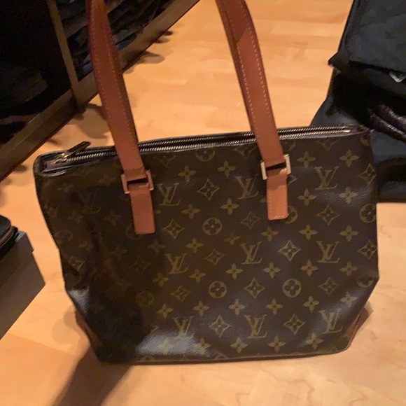 Louis Vuitton | Bags | Louis Vuitton Shoulder Bag Classic Lv Print ...